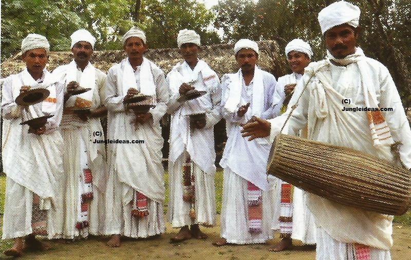 The Moran people preparing for a religious festival at a local Moran ...