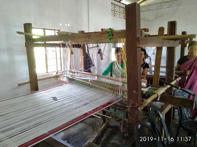 Handicrafts & Handlooms of Assam – Kaziranga National Park and Tiger ...